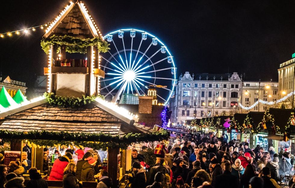Discover The Top 10 Christmas Markets in Europe - Travellers Club